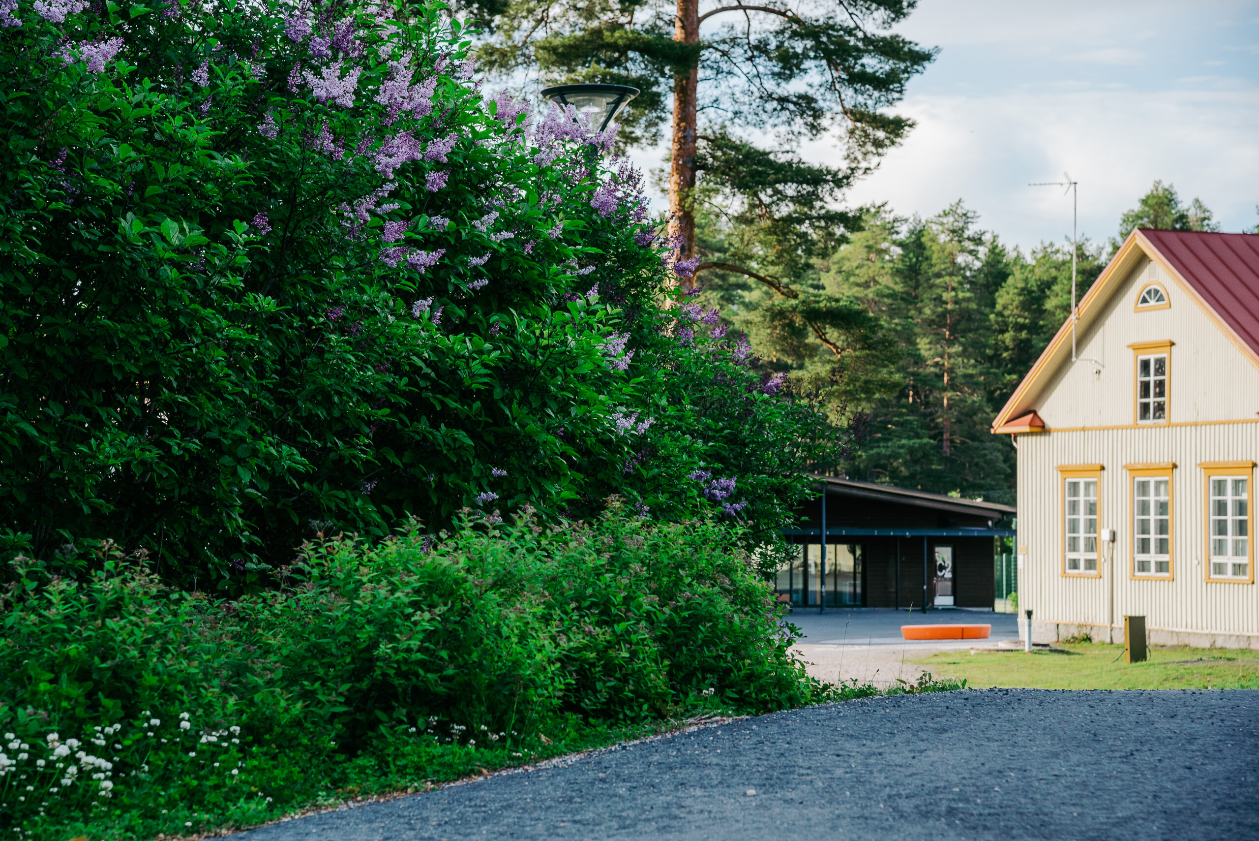 Kuntaympäristölautakunnassa koulukeskuksen korjaustöiden hankintaa ...
